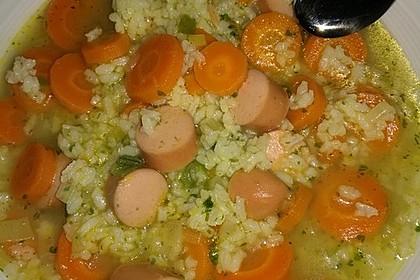 Möhren - Gemüse - Reis - Suppe mit Würstchen von barbecue | Chefkoch.de