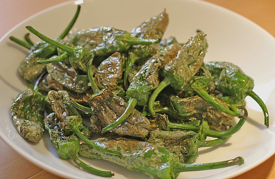 Frittierte grüne Chilis von SteffyPeter | Chefkoch.de