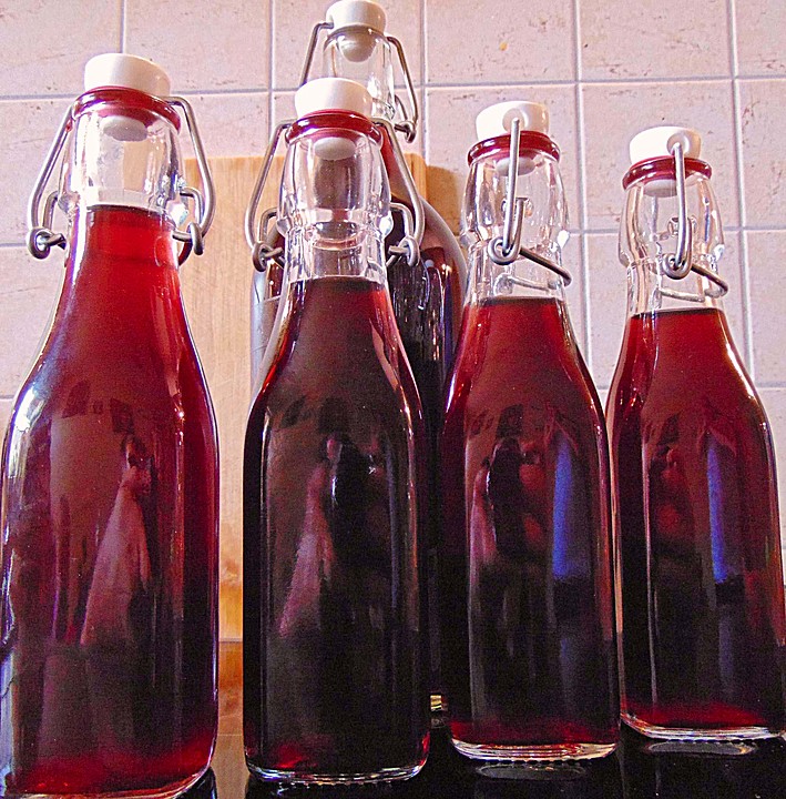 Kirschlikör 1 (mit Bildern) | Kirschlikör, Kirschen, Schnaps rezepte