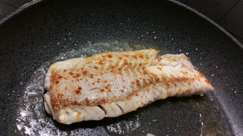 Mediterranes Rotbarschfilet mit Paprika von kerstines | Chefkoch.de