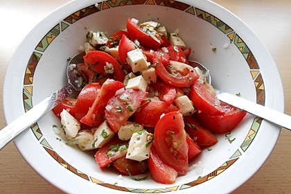 Einfacher Tomate - Mozzarella - Salat von Py-chan | Chefkoch.de