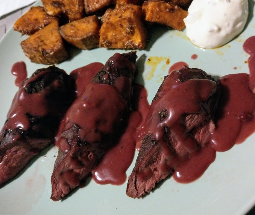 Rotwein - Preiselbeer - Soße von bärchen49 | Chefkoch.de