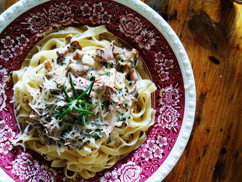 Bandnudeln mit Pfifferlingsauce von Pepperoncino | Chefkoch.de