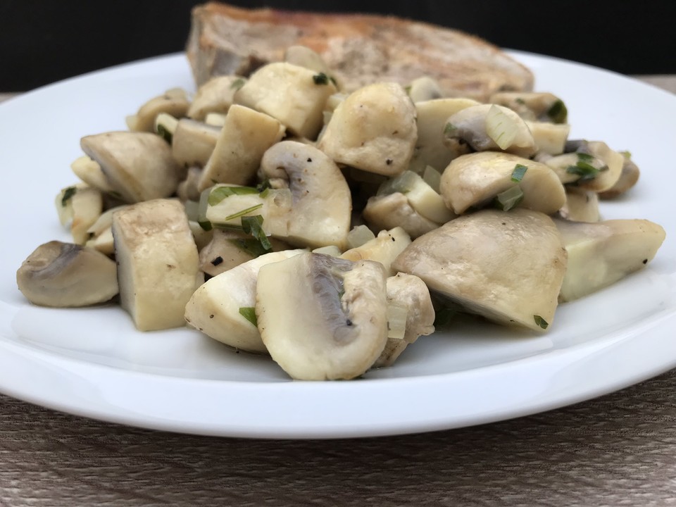 Gebratene Champignons mit Knoblauch und Zitrone von kaliorexi | Chefkoch.de