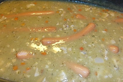 Erbsensuppe und Würstchen von L_o_L_o | Chefkoch.de
