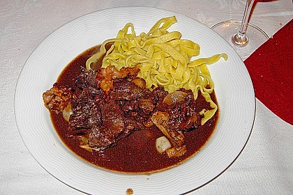 Rehgulasch mit Pilzen - Ein raffiniertes Rezept | Chefkoch.de