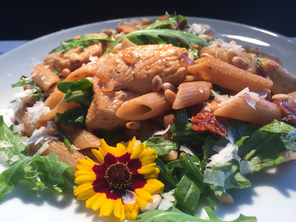 Penne mit Hähnchenbrust und Rucola von alaKatinka | Chefkoch.de