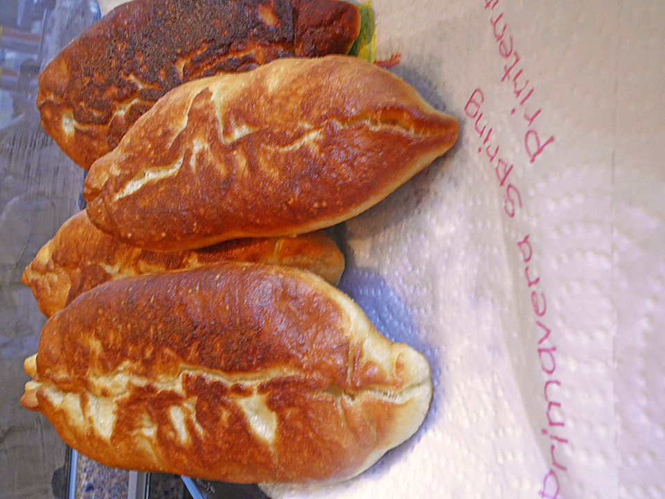 Russische Piraschki von Alir | Chefkoch.de