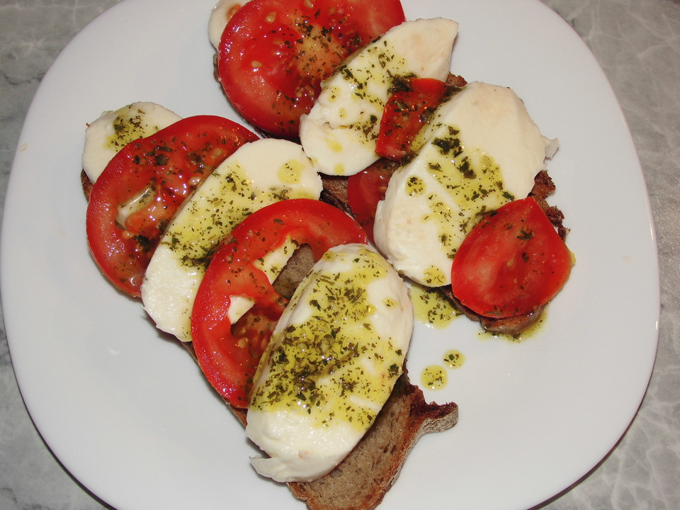 Tomate-Mozzarella Snack von OliKoch13 | Chefkoch.de