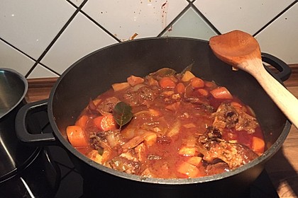 Bratensauce / Bratenfond-Basis aus Fleischknochen von ...