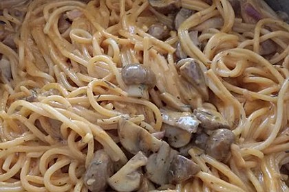 One-Pot-Spaghetti mit Champignons von sternchenfaenger | Chefkoch.de
