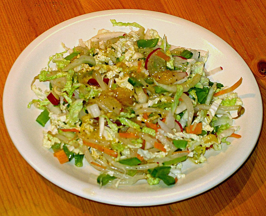 Asiatischer Salat von Bezwinger | Chefkoch.de