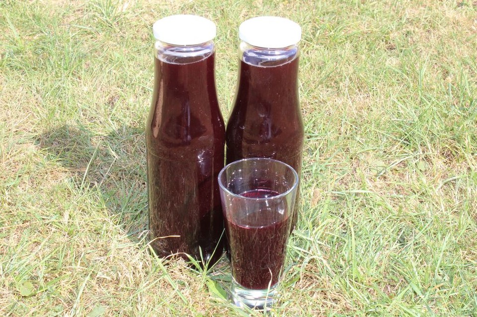 Holundersaft von nina_o | Chefkoch.de