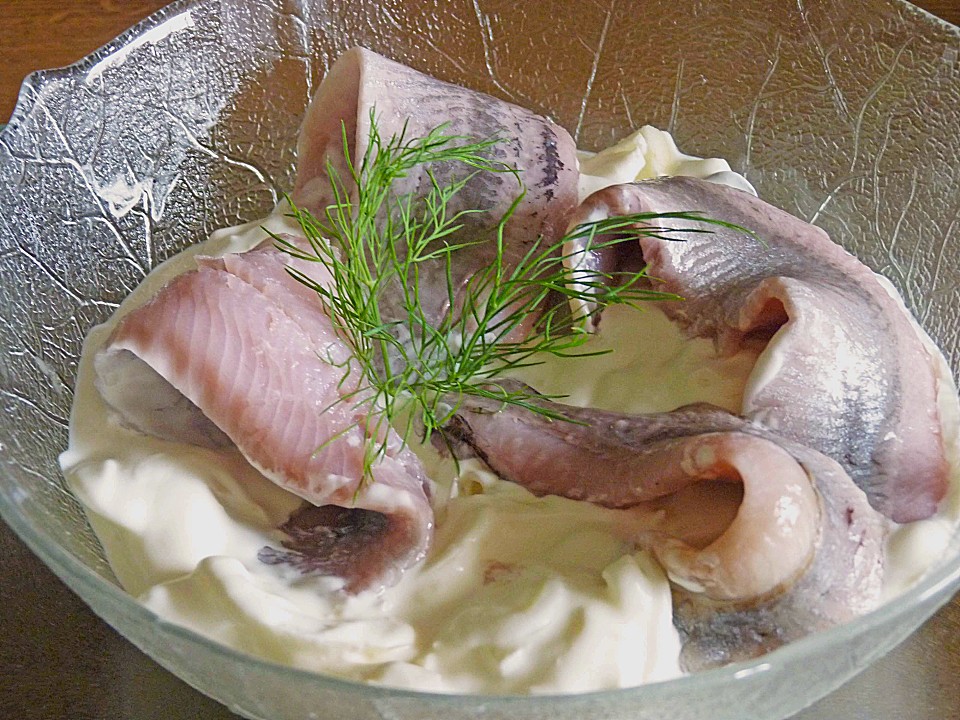 Matjes in Sahnesoße (Rezept mit Bild) von julialeini | Chefkoch.de