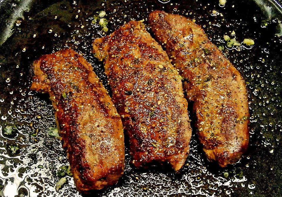 Lammfilet mit Knoblauch - Thymian - Sauce von ronomu | Chefkoch.de