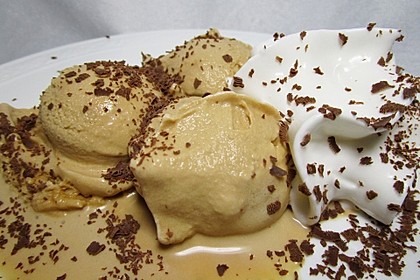 Cremiges Kaffee - Eis von fraukuehlborn | Chefkoch.de