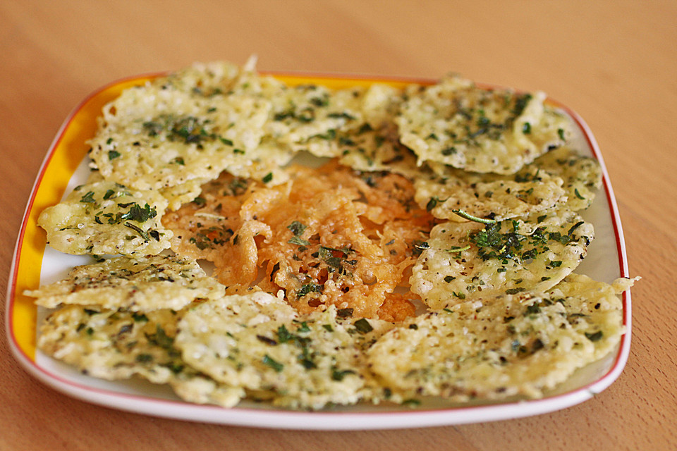 Würzige Parmesanchips von bushcook | Chefkoch.de