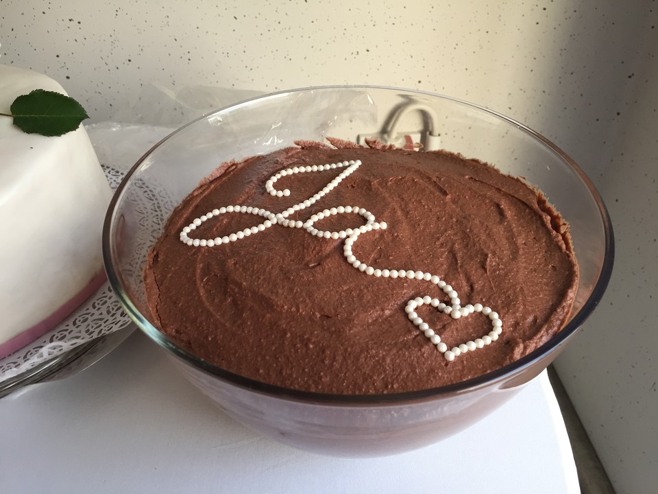 Mousse au chocolat von kampfkaetzchen | Chefkoch.de