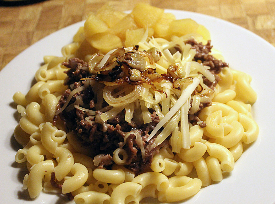 Gehacktes mit Hörnli von suomentanja | Chefkoch.de