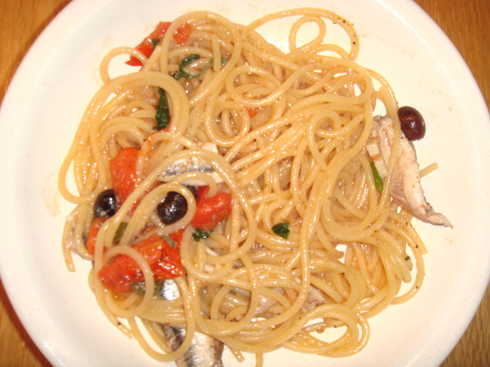 Spaghetti mit Sardellen und Kapern von daja | Chefkoch.de